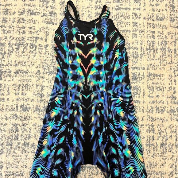 TYR | Swim | Tyr Venzo Tech Suit Size 26 | Poshmark